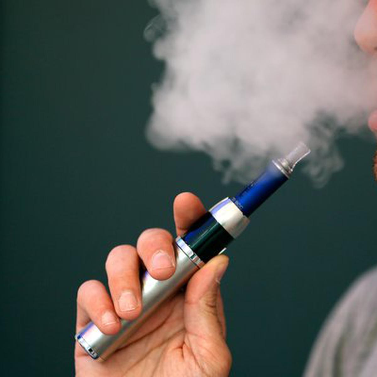 Padah hisap vape, doktor terpaksa tebuk paru-paru pesakit untuk ...