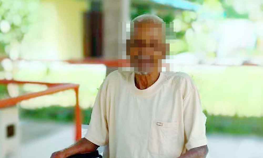 Orang tua ni sumbat 3 biji bateri dalam zakar, tiba-tiba meletup